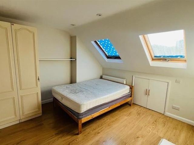 Room at Aberdeen Road, Greater London