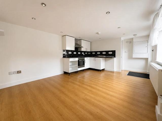 Apartment at Aberdeen Road, Southampton