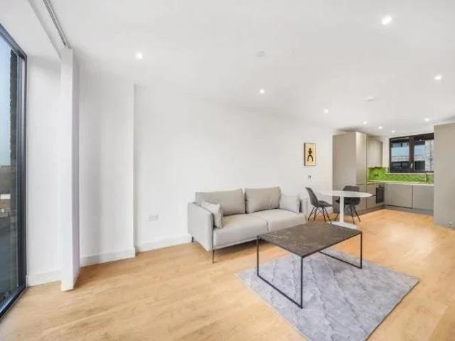 Apartment at Aberfeldy Square, Greater London