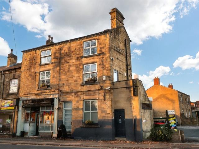 Apartment at Aberford Road, Leeds