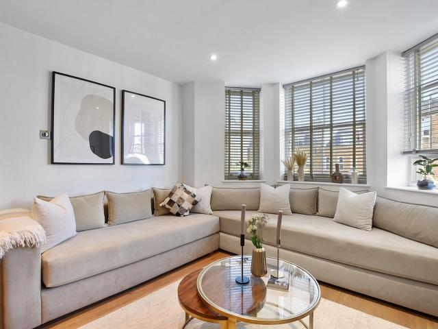 Apartment at Acton Lane, Greater London