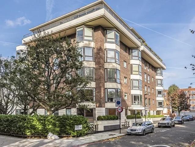 Apartment at Acacia Gardens, City of Westminster