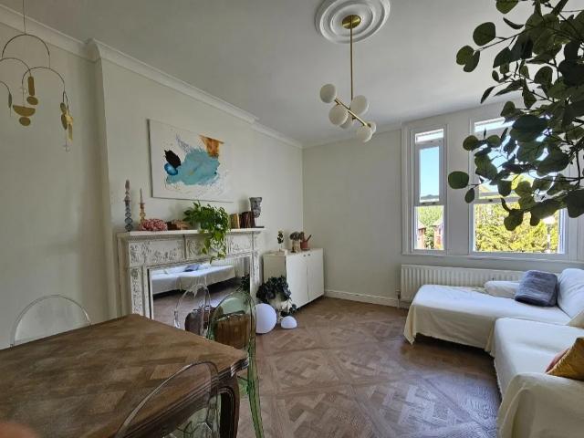 Apartment at Acacia Road, Greater London