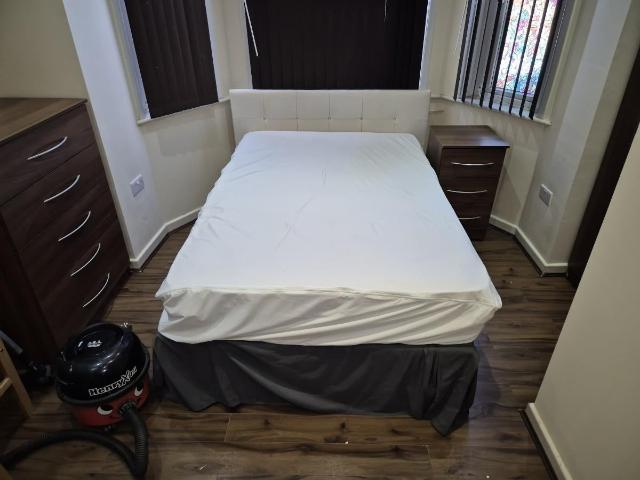 Apartment at Acland Road, Greater London