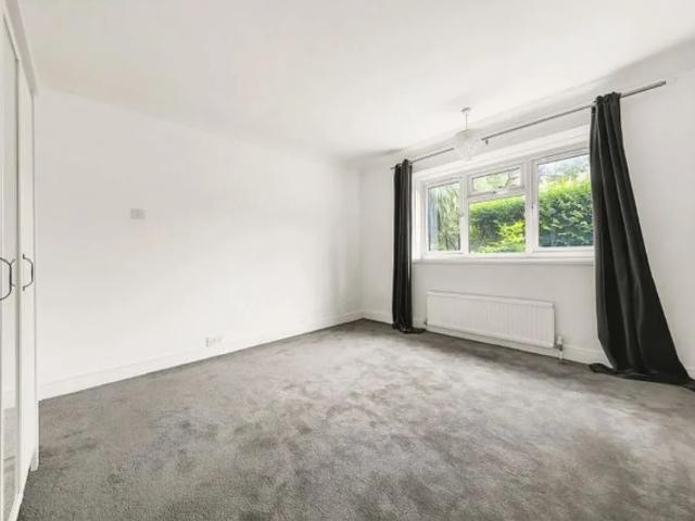 Apartment at Acre Lane, Greater London