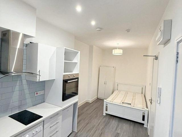 Apartment at Addington Square, Greater London