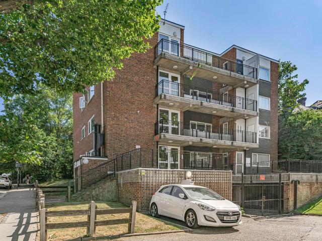 Apartment at Addiscombe Road, Greater London