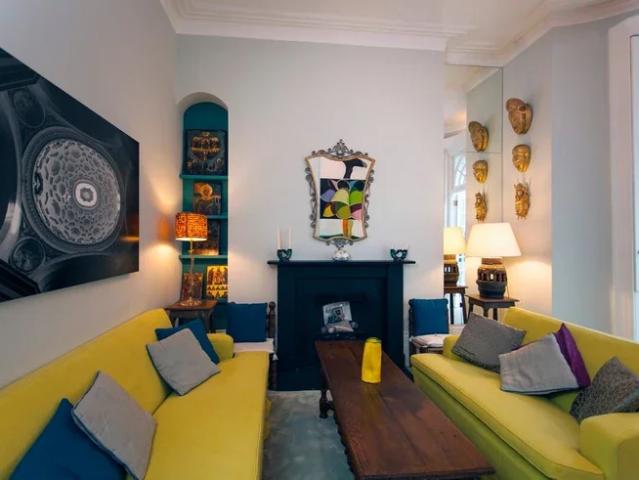 Apartment at Addison Place, Greater London