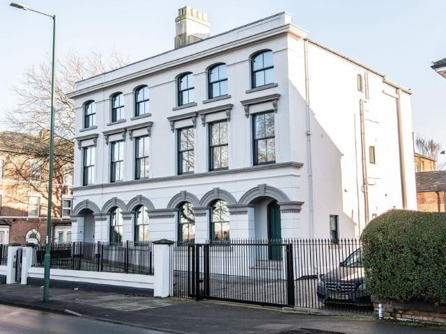 Apartment at Addison Street, Nottingham