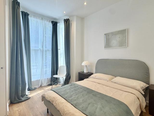 Apartment at Adelaide Grove, Greater London