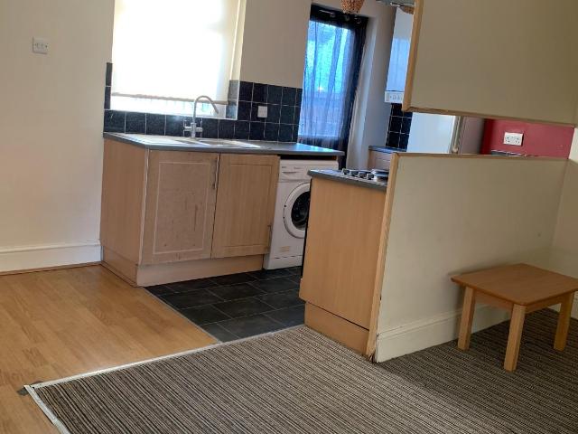 Apartment at Adelaide Street, Luton