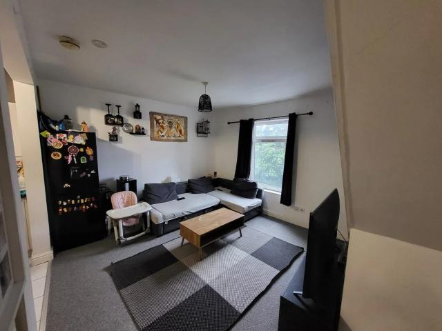 Apartment at Adelaide Street, Luton