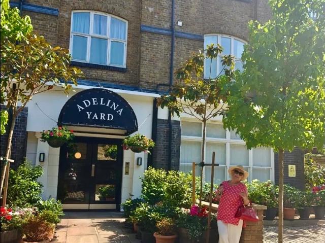 Apartment at Adelina Grove, Greater London