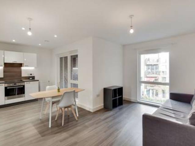 Apartment at Adenmore Road, Greater London