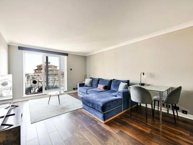 Apartment at Admiral Walk, City of Westminster