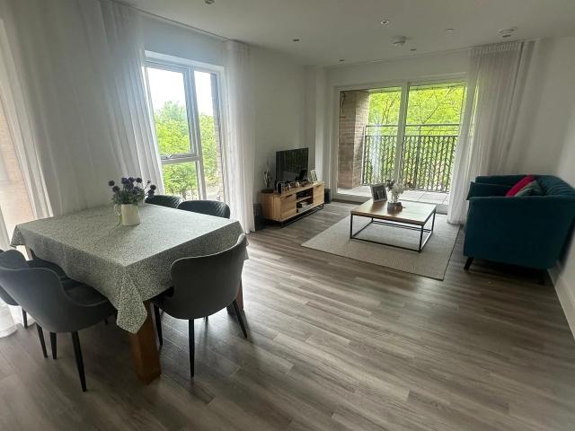 Apartment at Aerodrome Road, Greater London