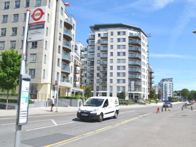 Apartment at Aerodrome Road, Greater London
