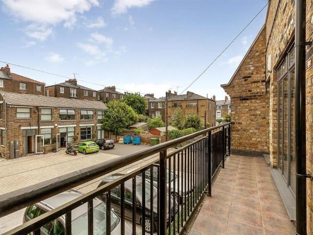 Apartment at Agar Grove, Greater London