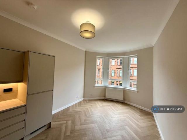 Apartment at Aitken Street, Glasgow