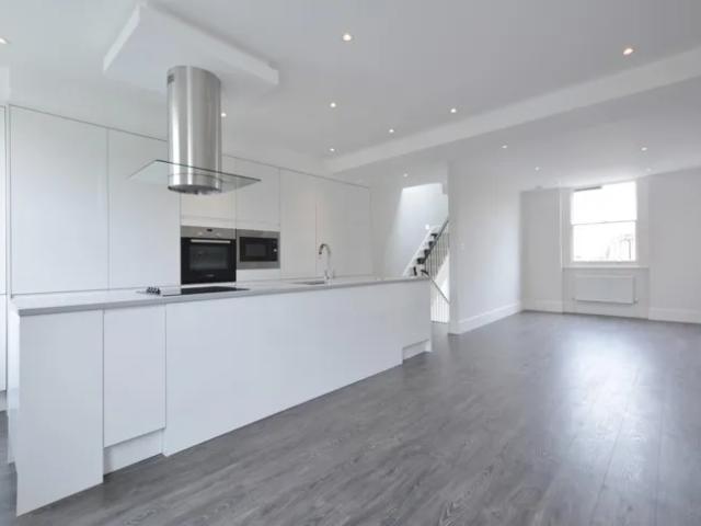 Apartment at Ainger Road, Greater London