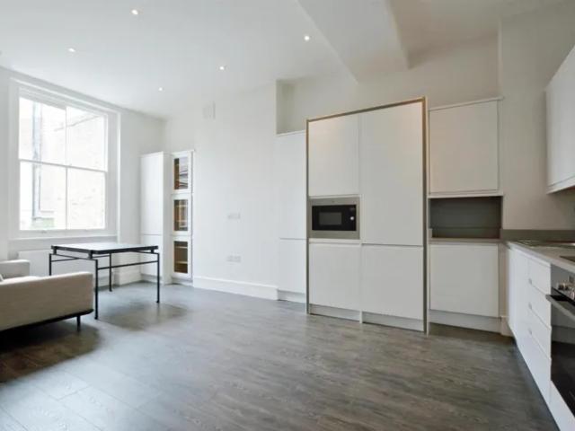 Apartment at Ainger Road, Greater London