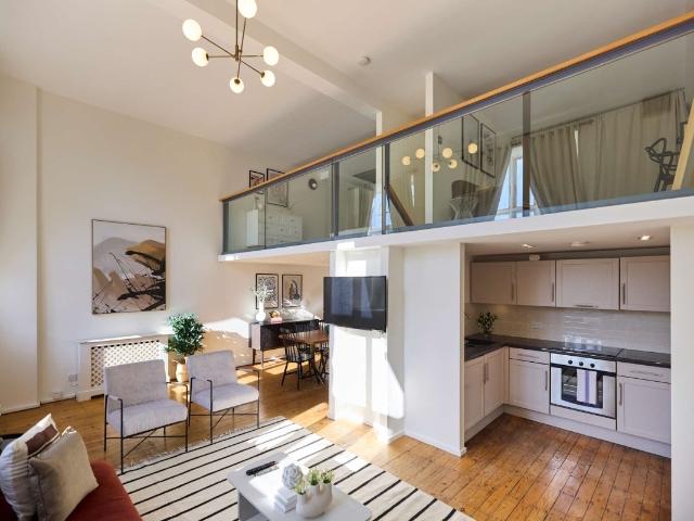 Apartment at Akerman Road, Greater London