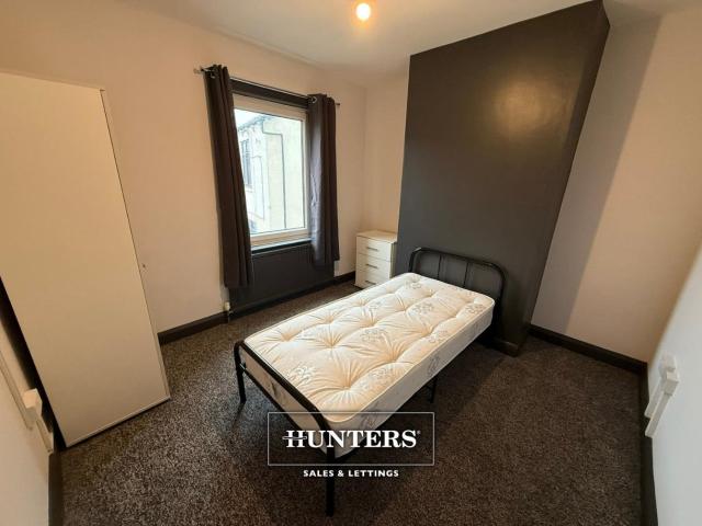 Apartment at Aketon Road, Wakefield