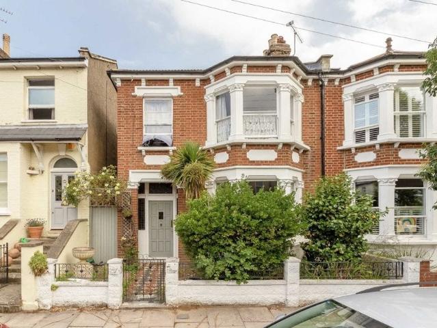 Apartment at Alacross Road, Greater London