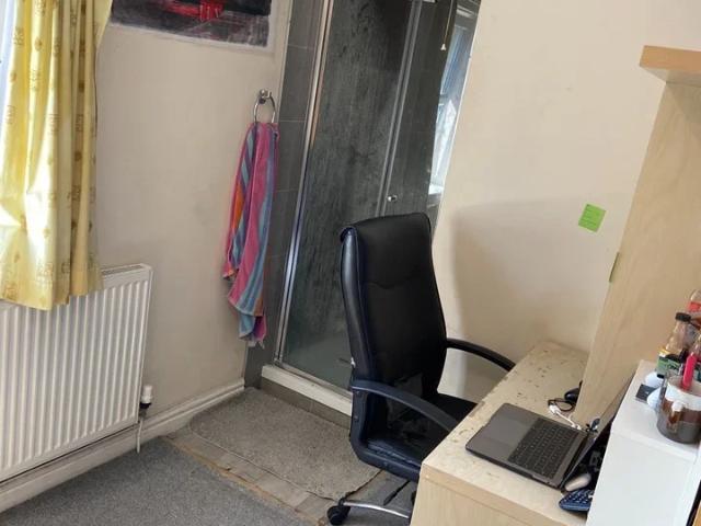 Apartment at Albany Road, Cardiff