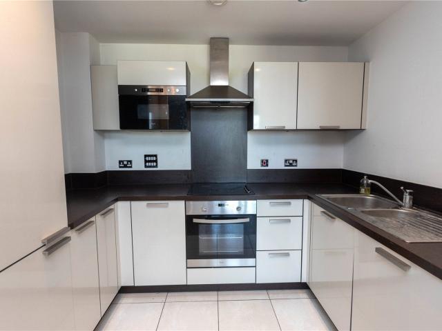 Apartment at Albatross Way, Greater London