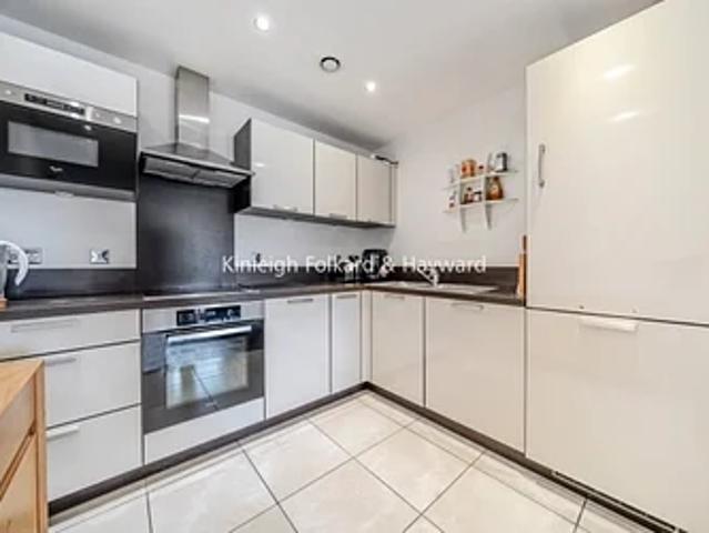 Apartment at Albatross Way, Greater London