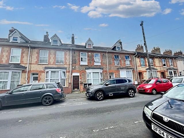 Apartment at Albemarle Road, Taunton