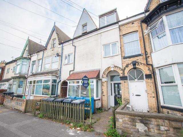 Apartment at Albert Avenue, Hull