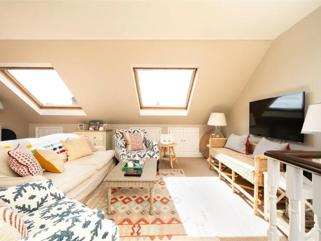 Apartment at Albert Bridge Road, Greater London