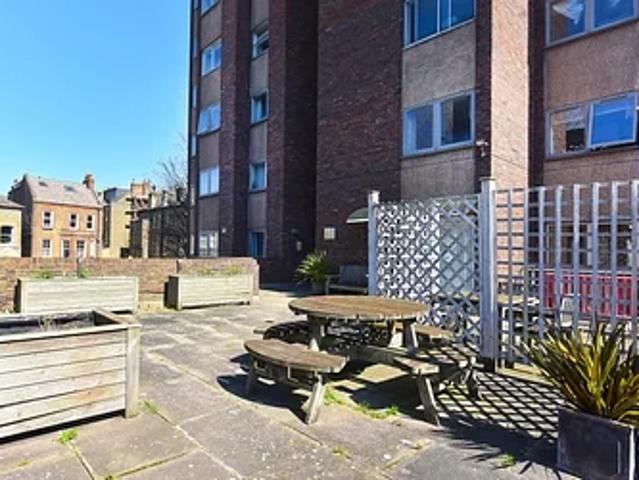 Apartment at Albert Bridge Road, Greater London