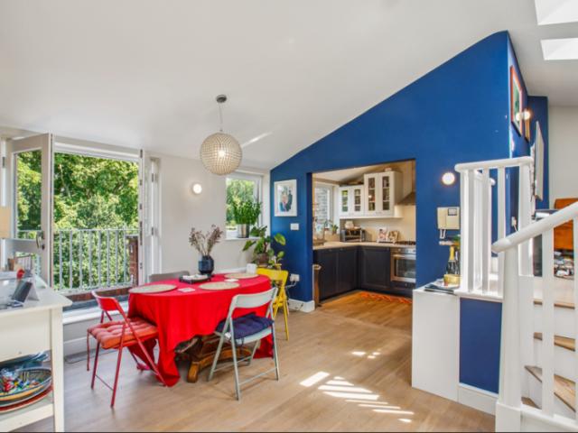 Apartment at Albert Bridge Road, Greater London