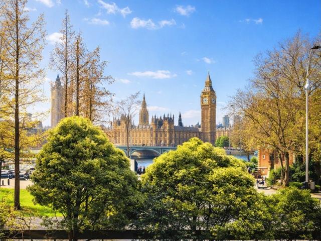 Apartment at Albert Embankment, Greater London