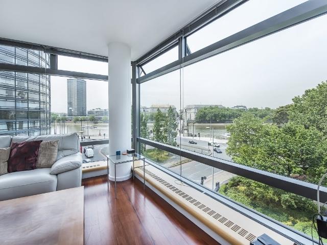 Apartment at Albert Embankment, Greater London