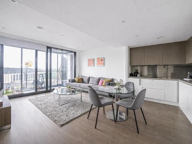 Apartment at Albert Embankment, Greater London