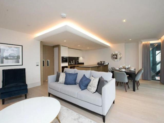 Apartment at Albert Embankment, Greater London