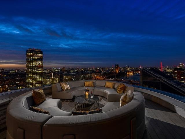 Apartment at Albert Embankment, Greater London