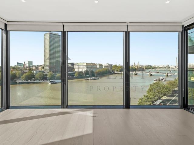Apartment at Albert Embankment, Greater London