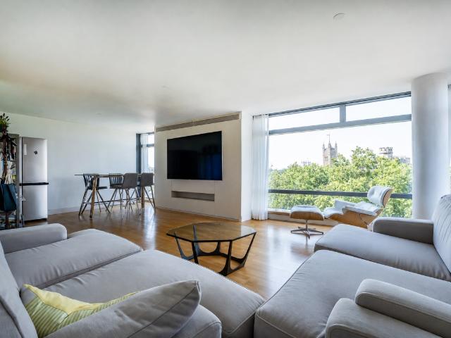 Apartment at Albert Embankment, Greater London