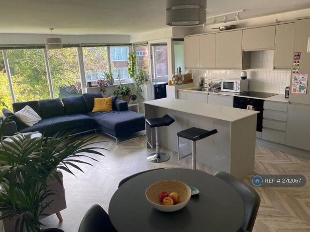 Apartment at Albert Grove, Leeds
