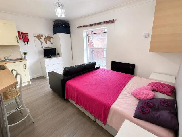 Apartment at Albert Road South, Southampton
