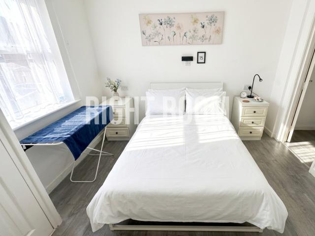 Apartment at Albert Road South, Southampton