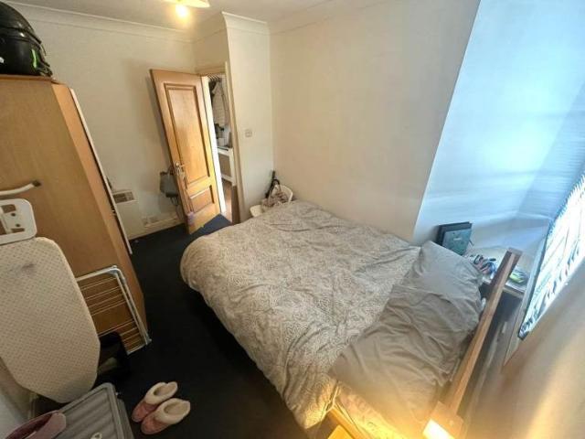 Apartment at Albert Road South, Southampton