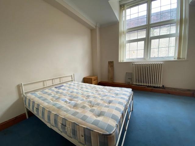 Apartment at Albert Road South, Southampton