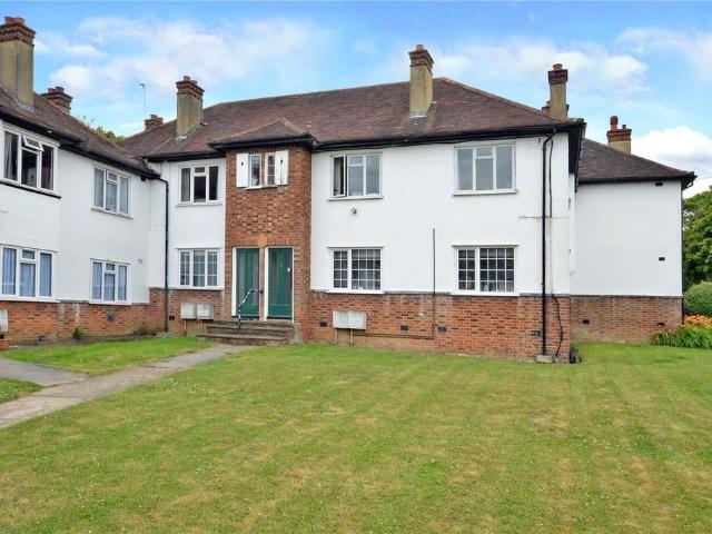Apartment at Alberta Avenue, Greater London