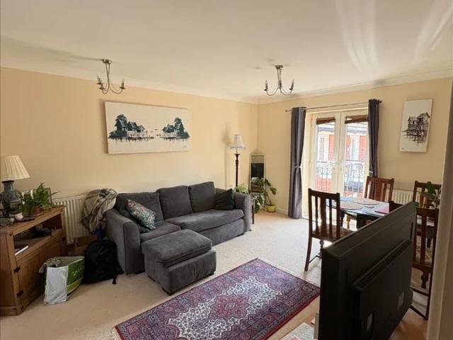 Apartment at Albion Way, Edenbridge